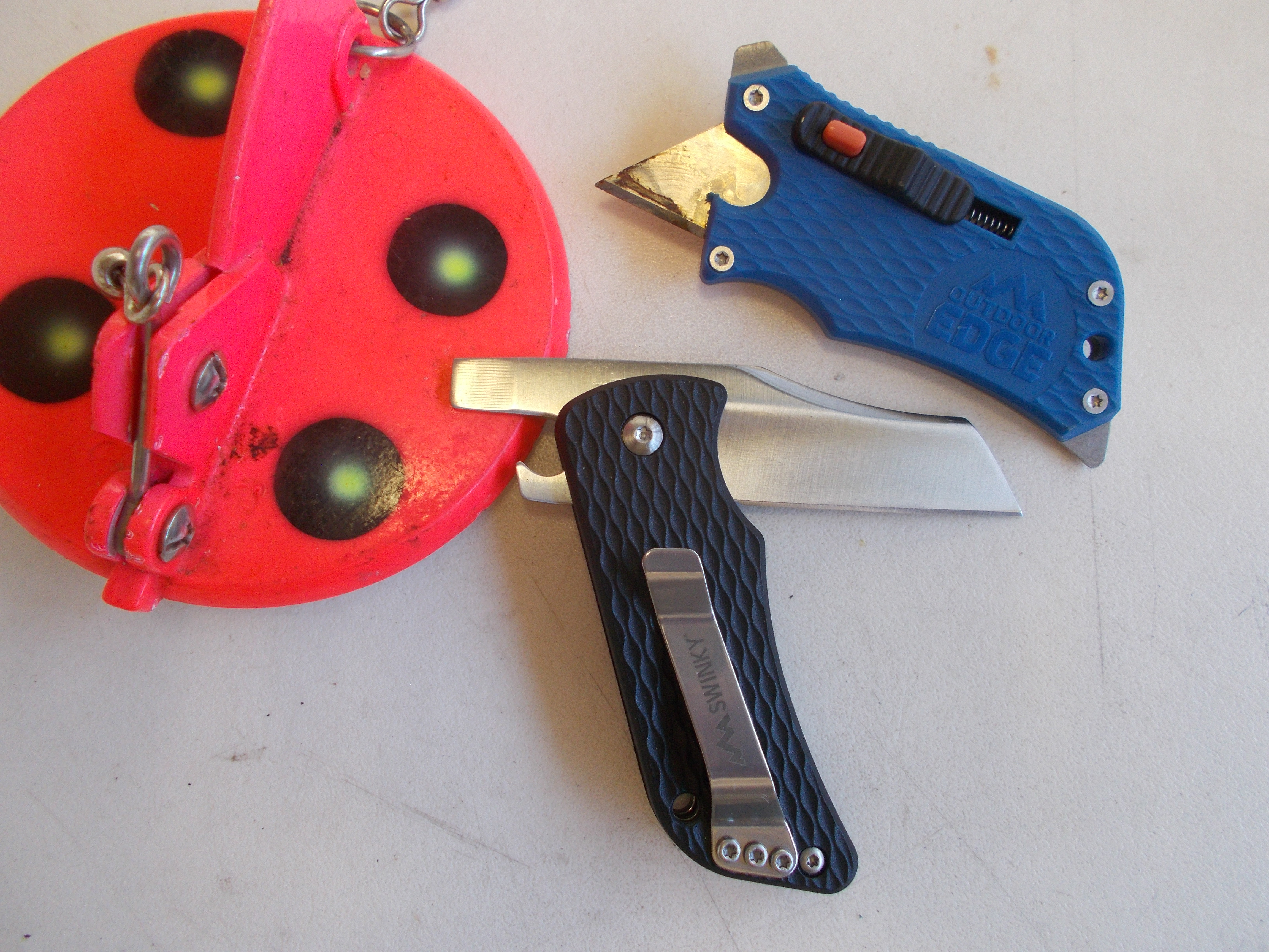 SWINKY and SIDEWINDER KNIVES – FISHING TOYS